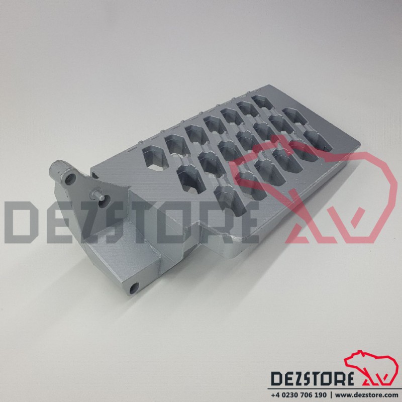 Talpa scara mica dreapta Volvo FH - cod OEM: 82859306 | DEZSTORE ...